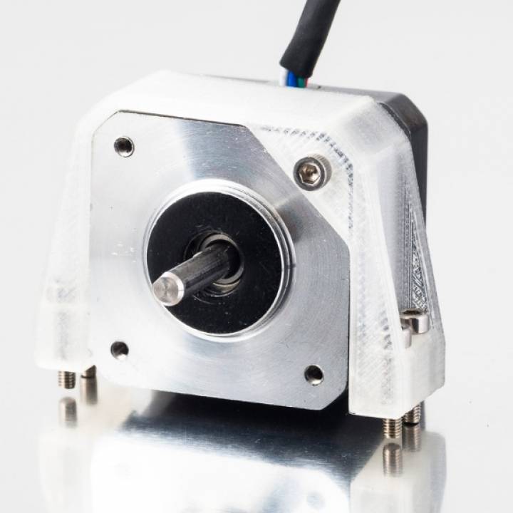3D Printable Nema 17 Motor Strap by Walter Hsiao