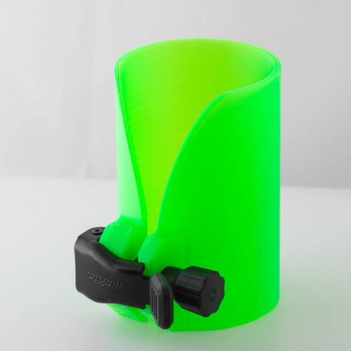 3D Printable Router Base by Walter Hsiao