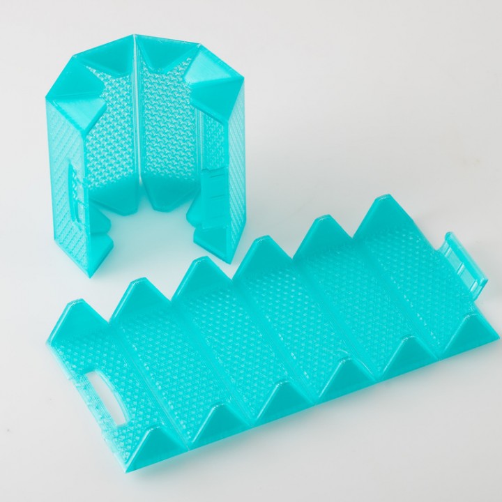 3D Printable Roll Case by Walter Hsiao