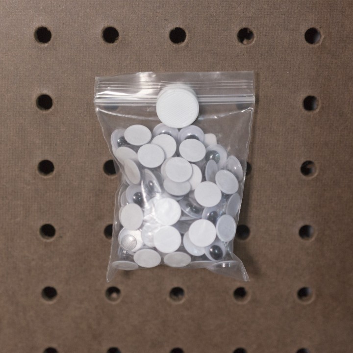 3D Printable Peg Anything // Magnetic Tack by Devin Enrique Büchele de ...