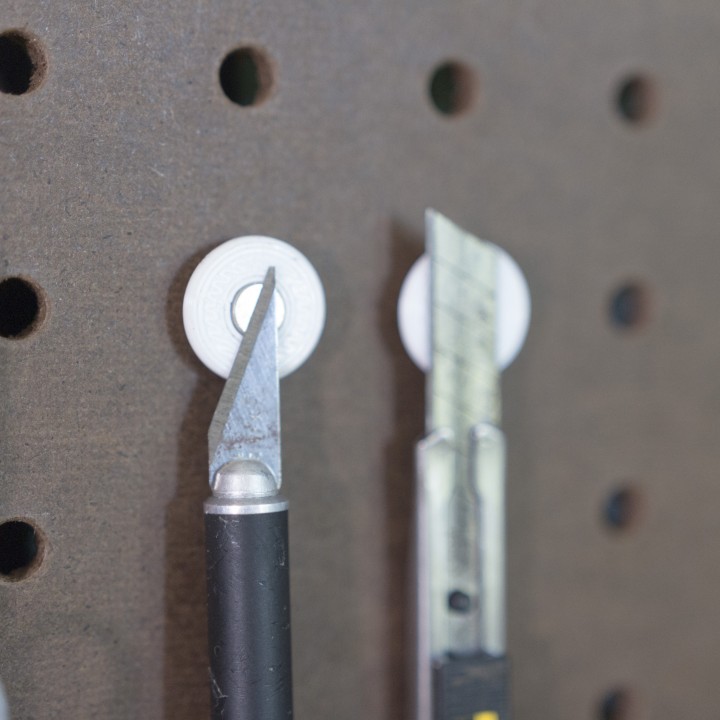 3D Printable Peg Anything // Magnetic Tack by Devin Enrique Büchele de ...