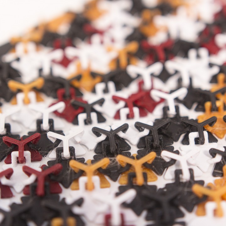 3D Printable Triangle Mesh Fabric by Devin Enrique Büchele de Montes