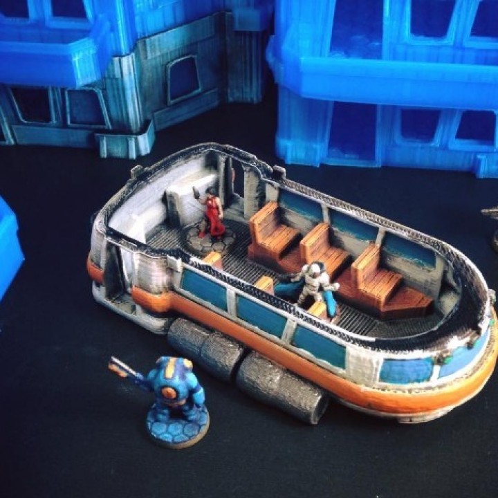 3D Printable Space Bus (15mm scale) by Arian Croft