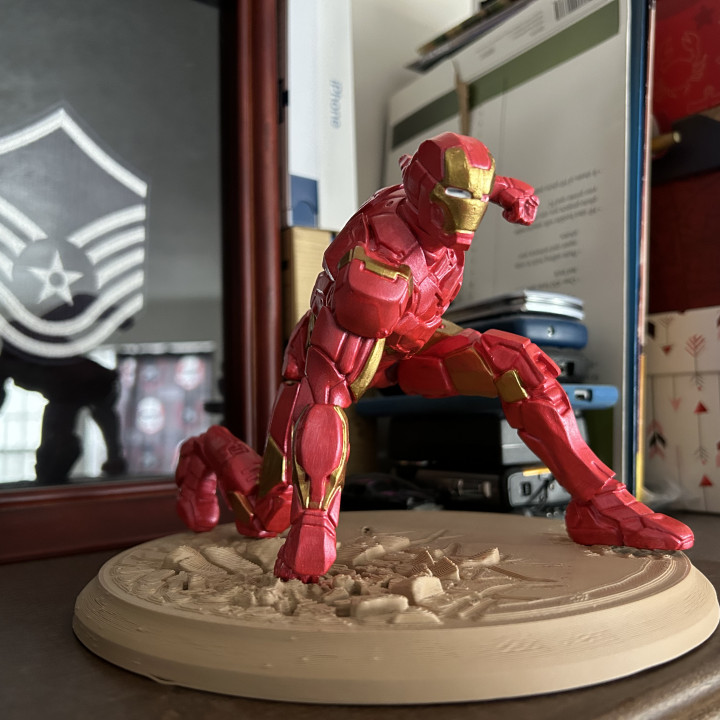 3D Print of IRONMAN MK42 - Super Hero Landing Pose - 20 CM base by jonaf22