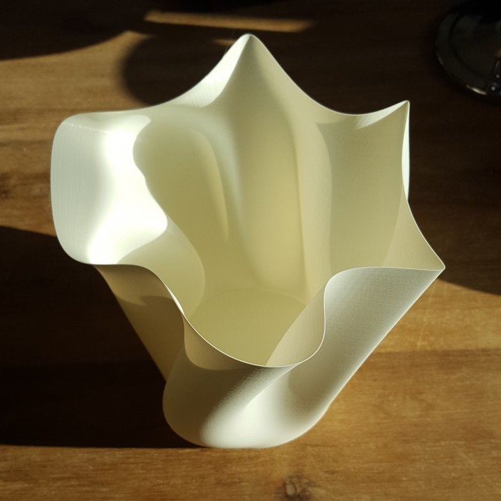3D Printable Vase Fusion 360 by Idea Lab