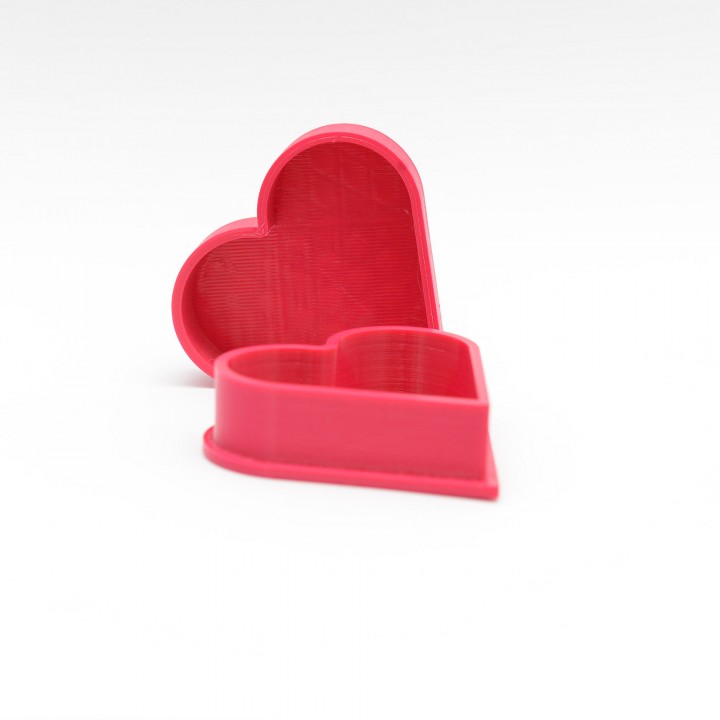 3D Printable Heart Keepsake Box by Clockspring
