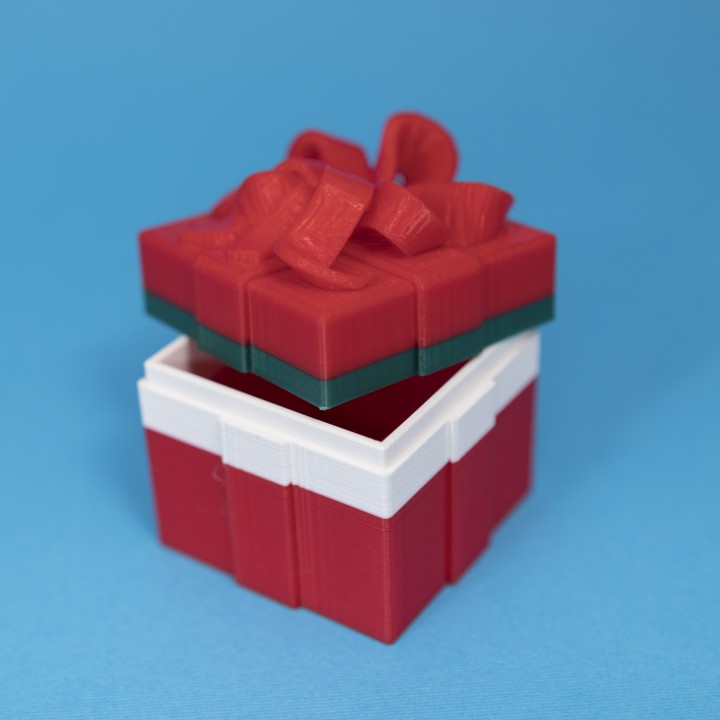 3D Printable Gift Box Container (Single Color Version) by Devin Enrique ...