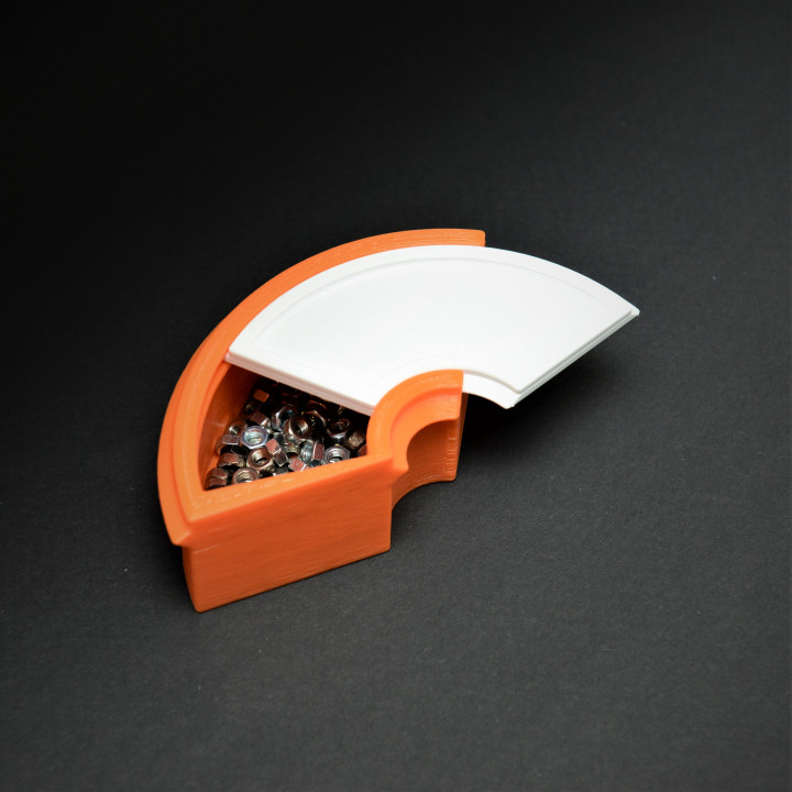 3D Printable Arc Box with Sliding Lid by Clockspring