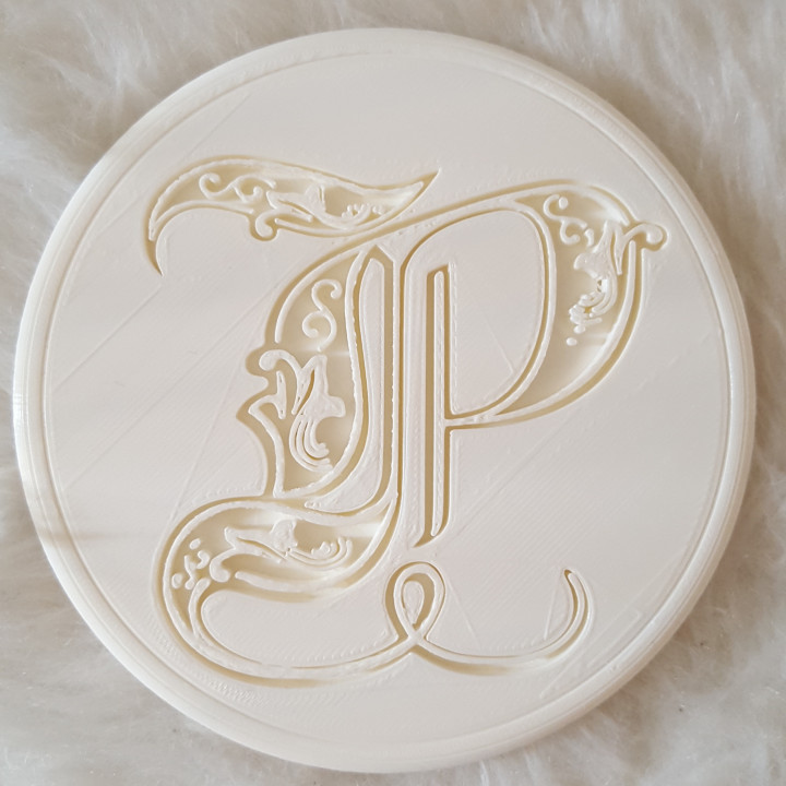 3D Printable Coaster with letter 'P' by raimonvibe