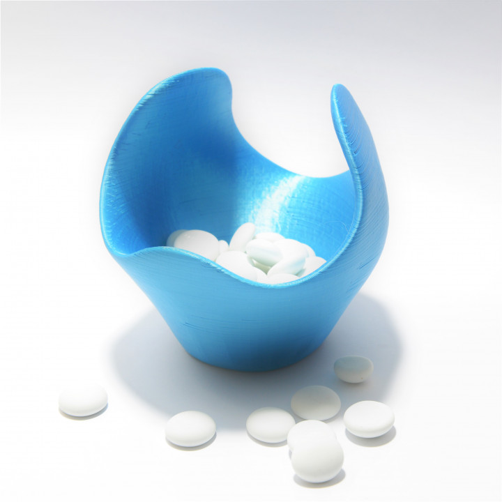 3D Printable Meander Bowl by Clockspring