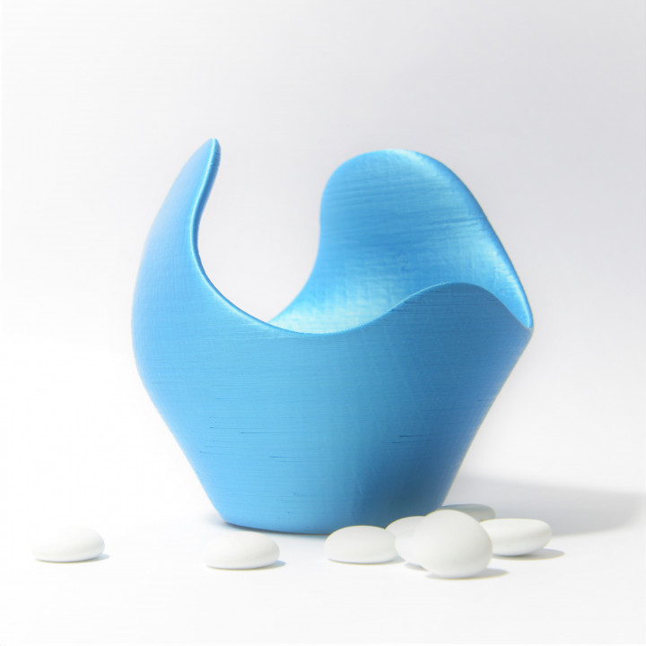 3D Printable Meander Bowl by Clockspring