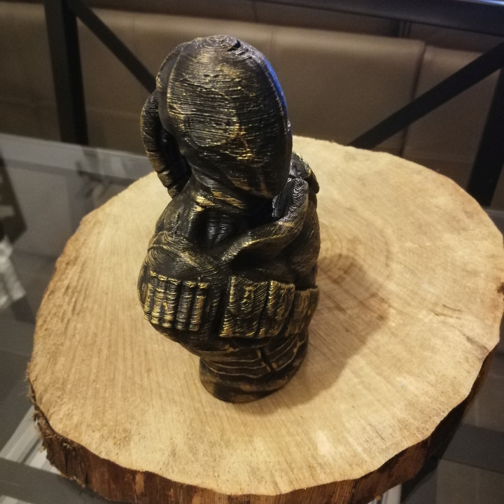 3D Print of Deathstroke / Slade Joseph Wilson (support free bust) by AlienX