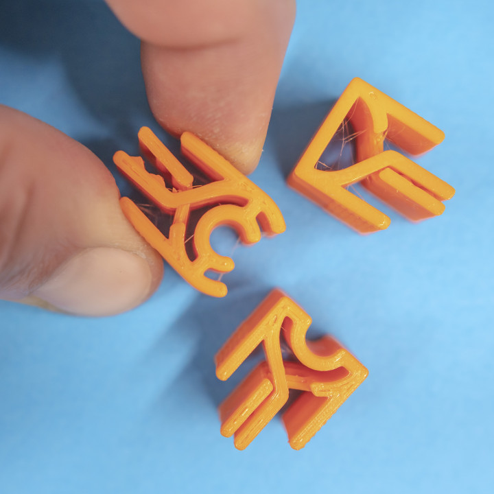 3D Printable Tiny Compliant Clips by Devin Enrique Büchele de Montes