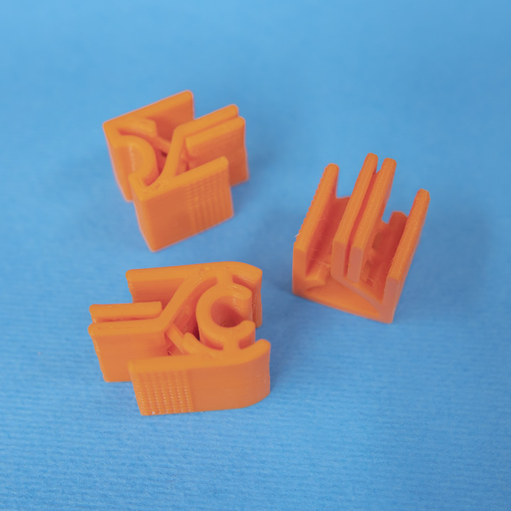 3D Printable Tiny Compliant Clips by Devin Enrique Büchele de Montes