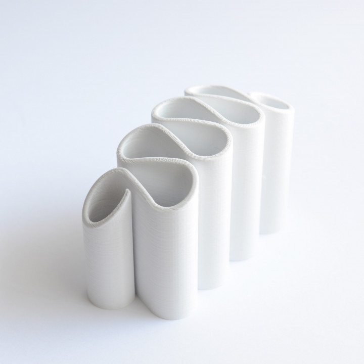 3D Printable Wave Caddy by Clockspring