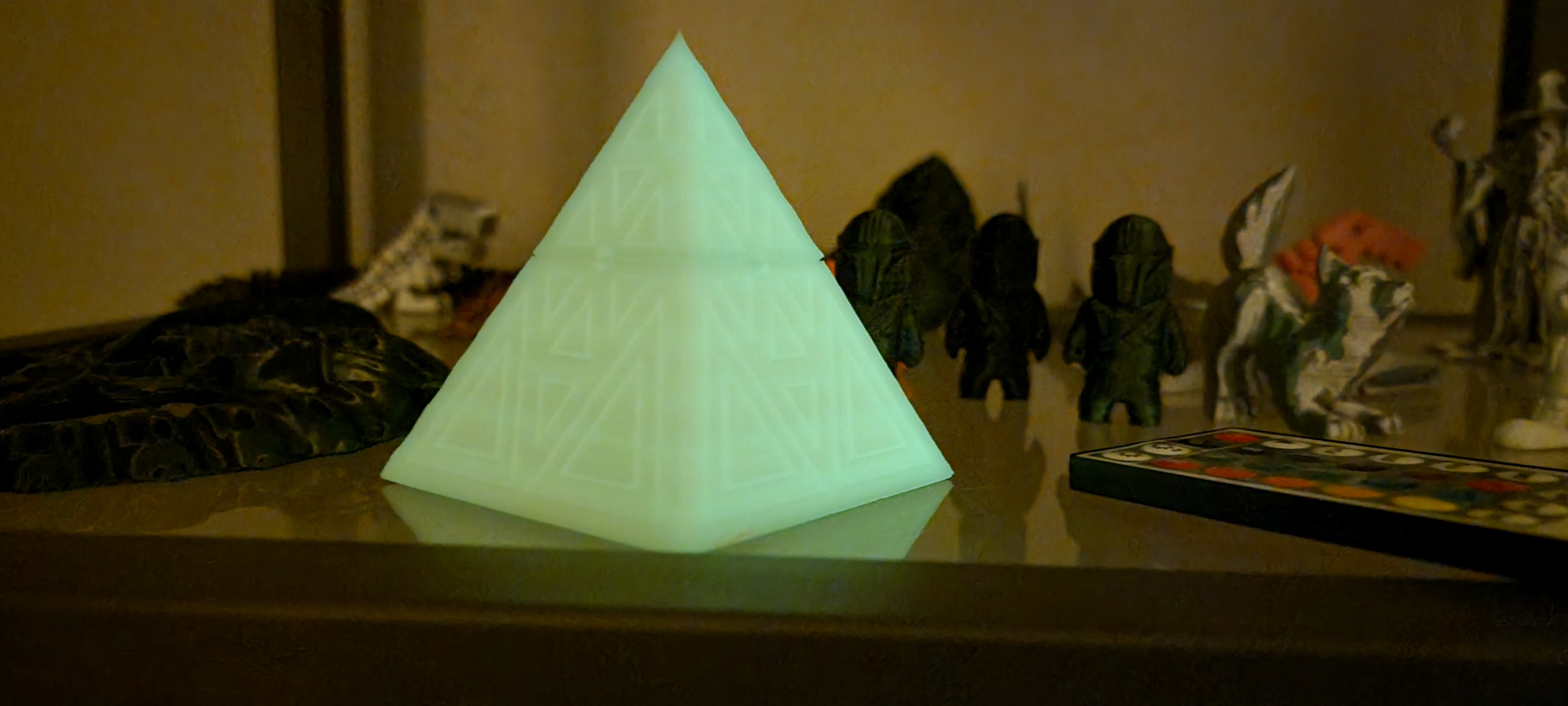 3D Printable Earth Pyramid Box by Clockspring