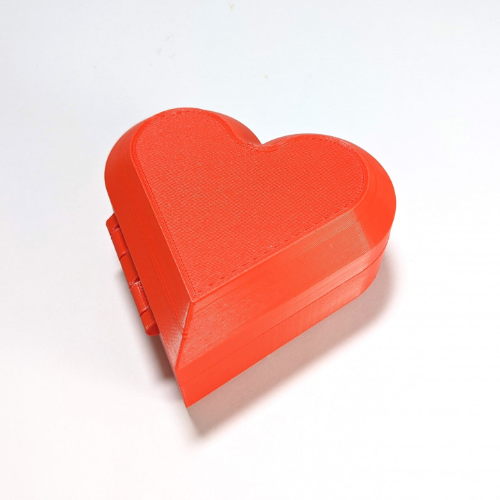 3D Printable Hinged Heart Box (with tutorial video!) by Clockspring