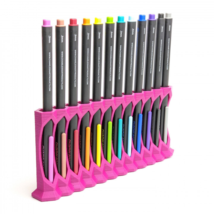 3D Printable Chameleon Pen Stand by Clockspring