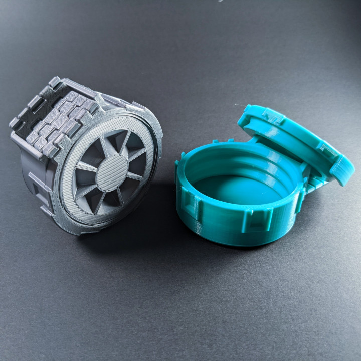 3D Printable Chained Hatch Container by Clockspring