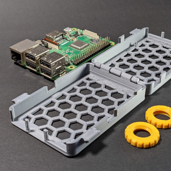 3D Printable Hinged Raspberry Pi case (3B+ etc) by Clockspring