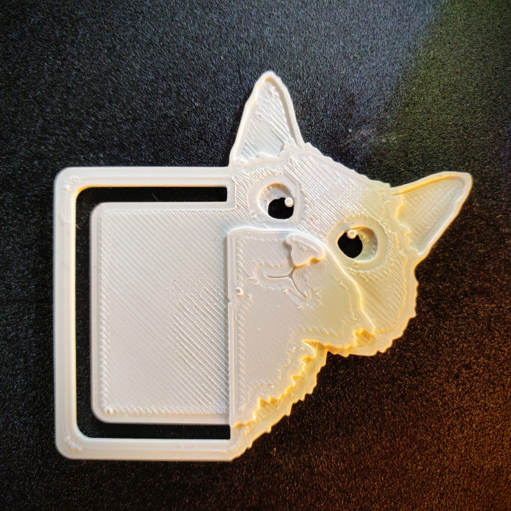 3D Printable Sneaky cat bookmark by Battita Revoredo