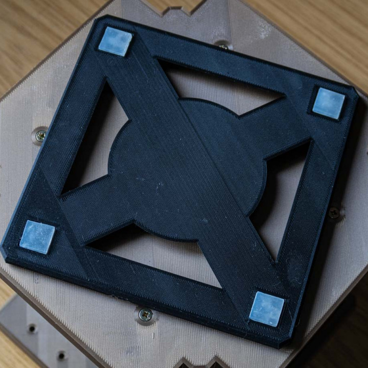 3D Printable Rotating Tool Caddy by moXDesign