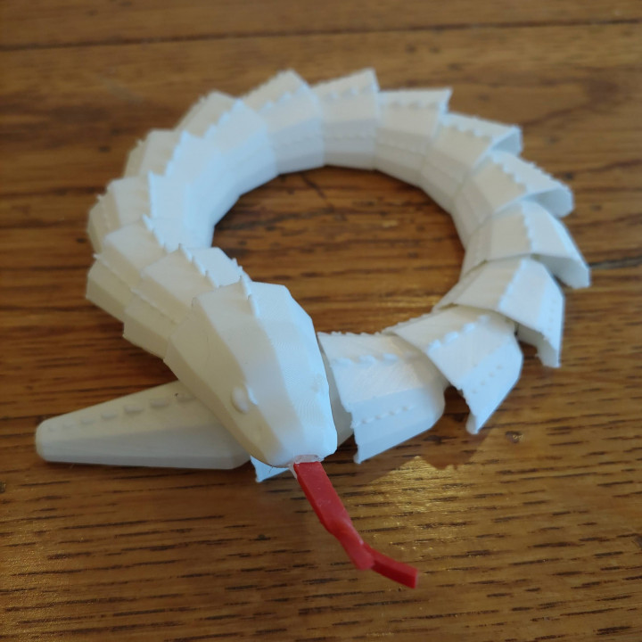 3D Printable Flexible Snake by Chandler Barr