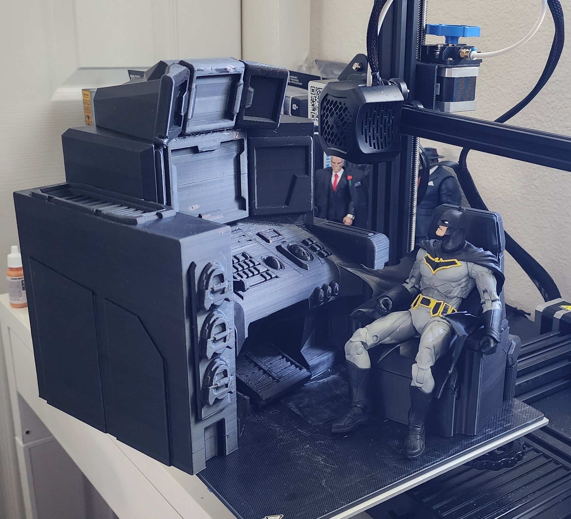 3D Printable Computer Station by 2nd Dynasty