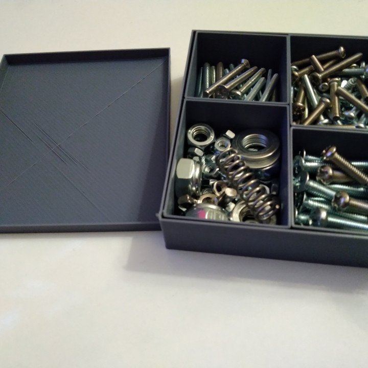 3D Printable Screw Box by Ulaş Arda Can