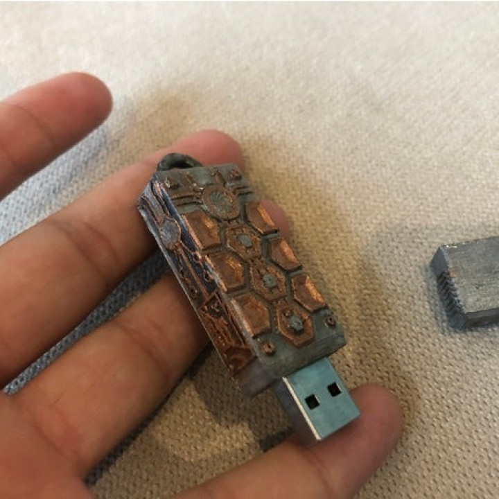 3D Printable Steampunk USB by EK Design Lab