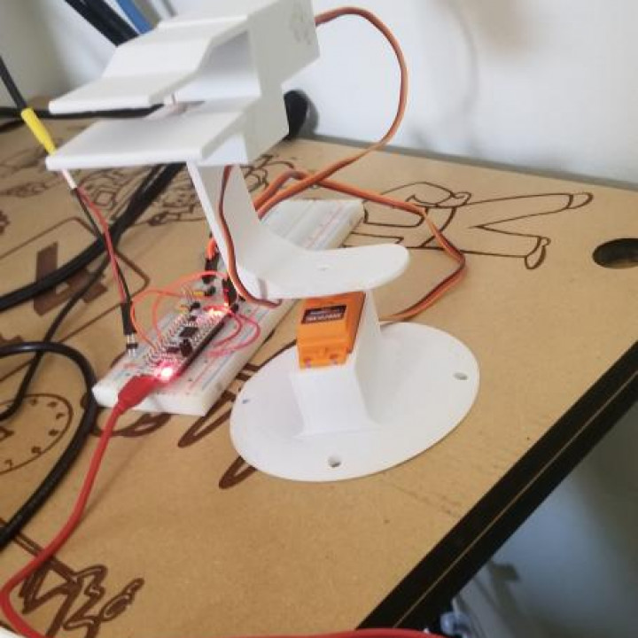 3D Printable Small Desktop Robot Arm by TvFace