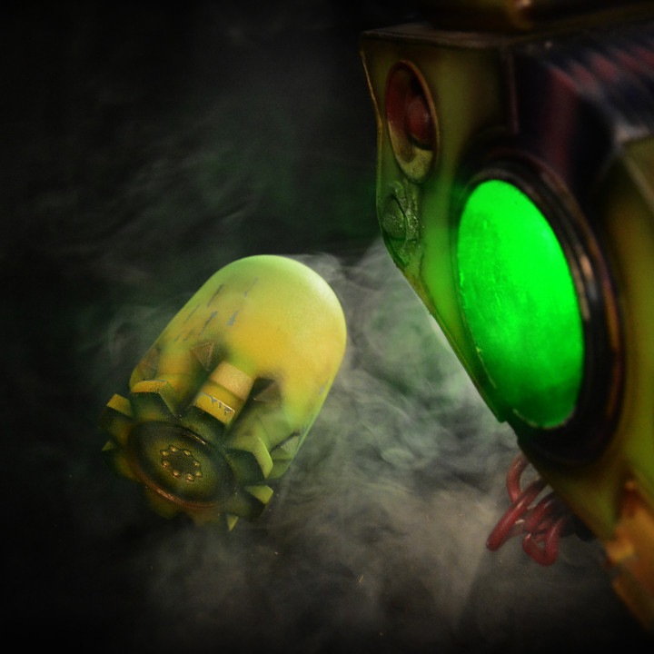 3D Printable Toxic Avenger - Heavy gun for cosplay by Plastcore3D