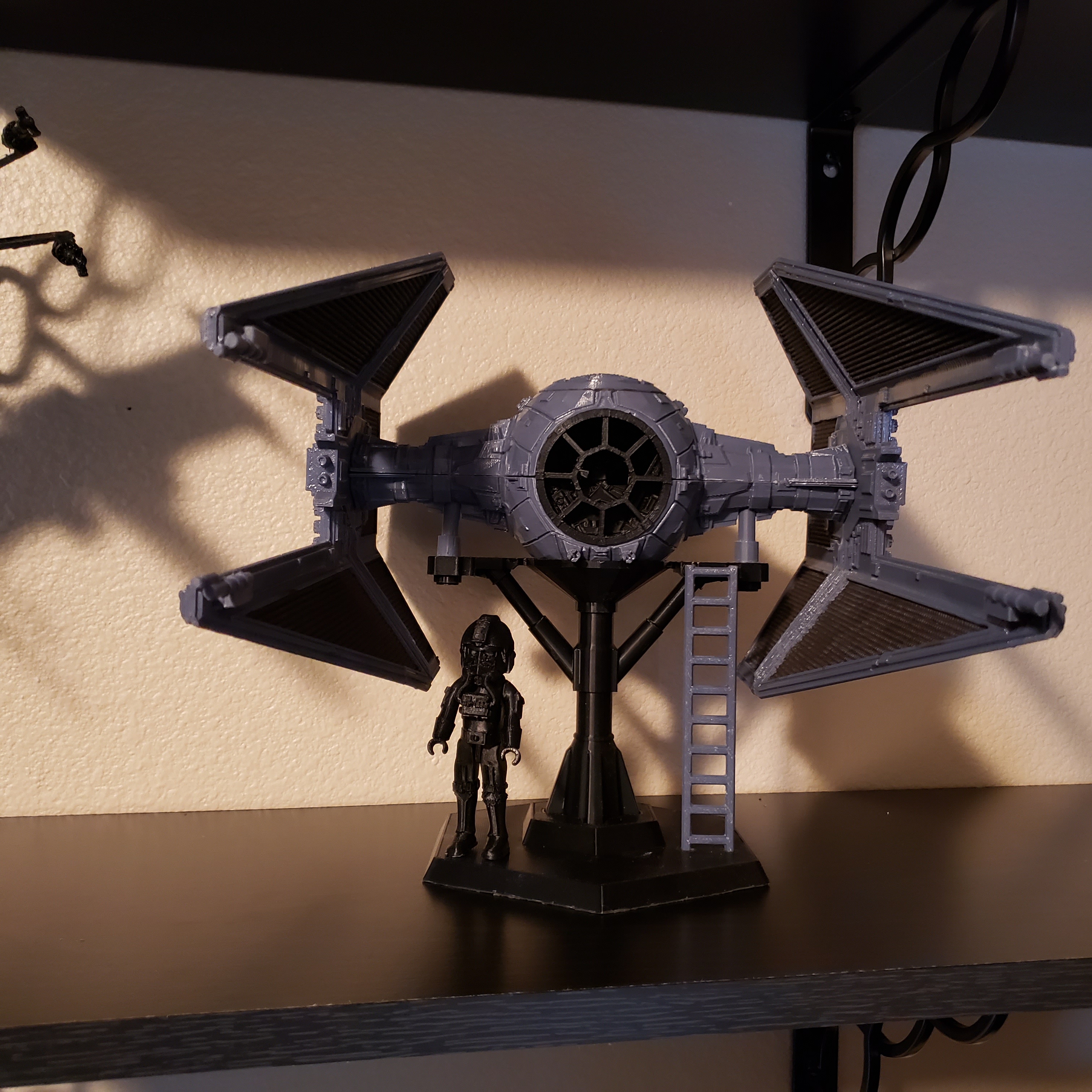 3D Printable Stand for TIE Fighter by Aitor Baltziskueta