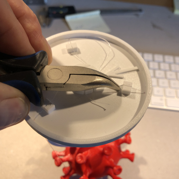 3D Printable Floating Virus by Seabird HH