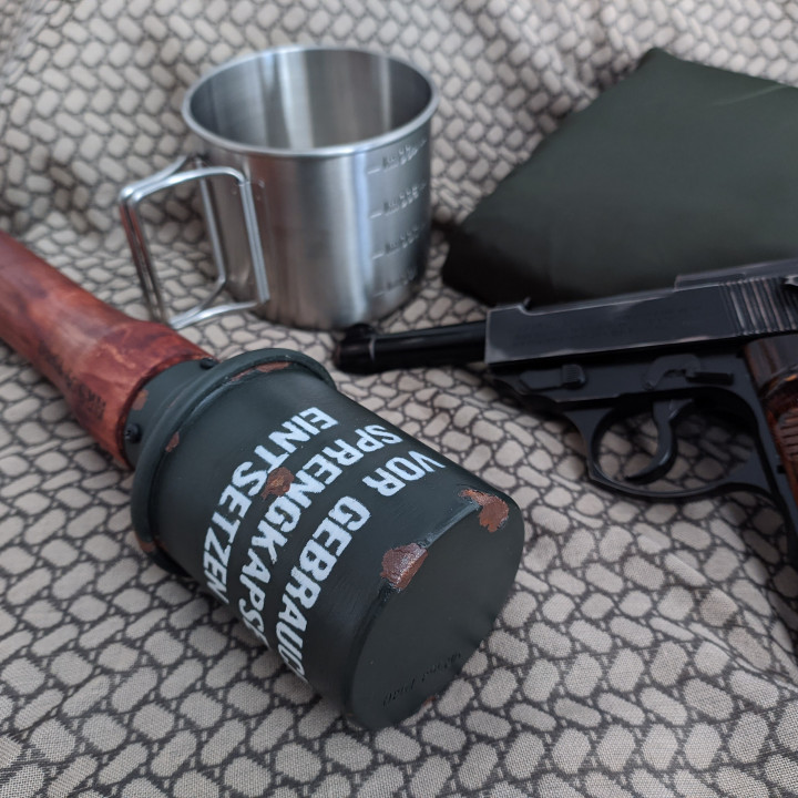 3D Printable Stielhandgranate M24 by ivan