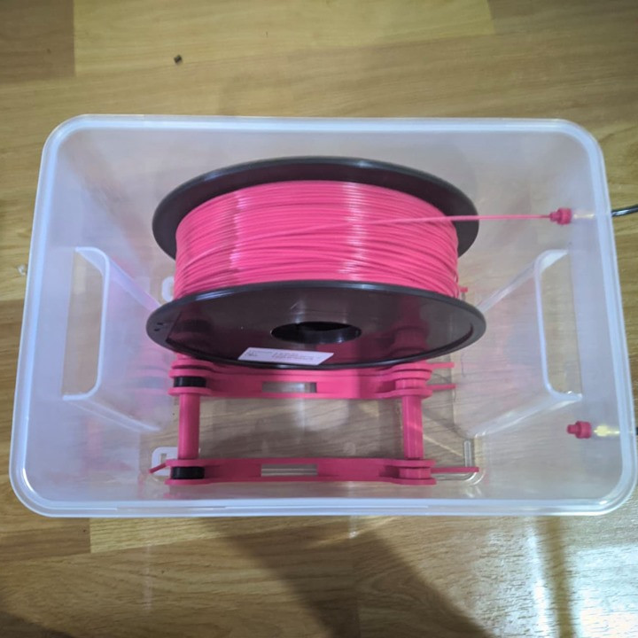 3D Printable Filament roller (for superlock 5kg 6042) by stupidwolf