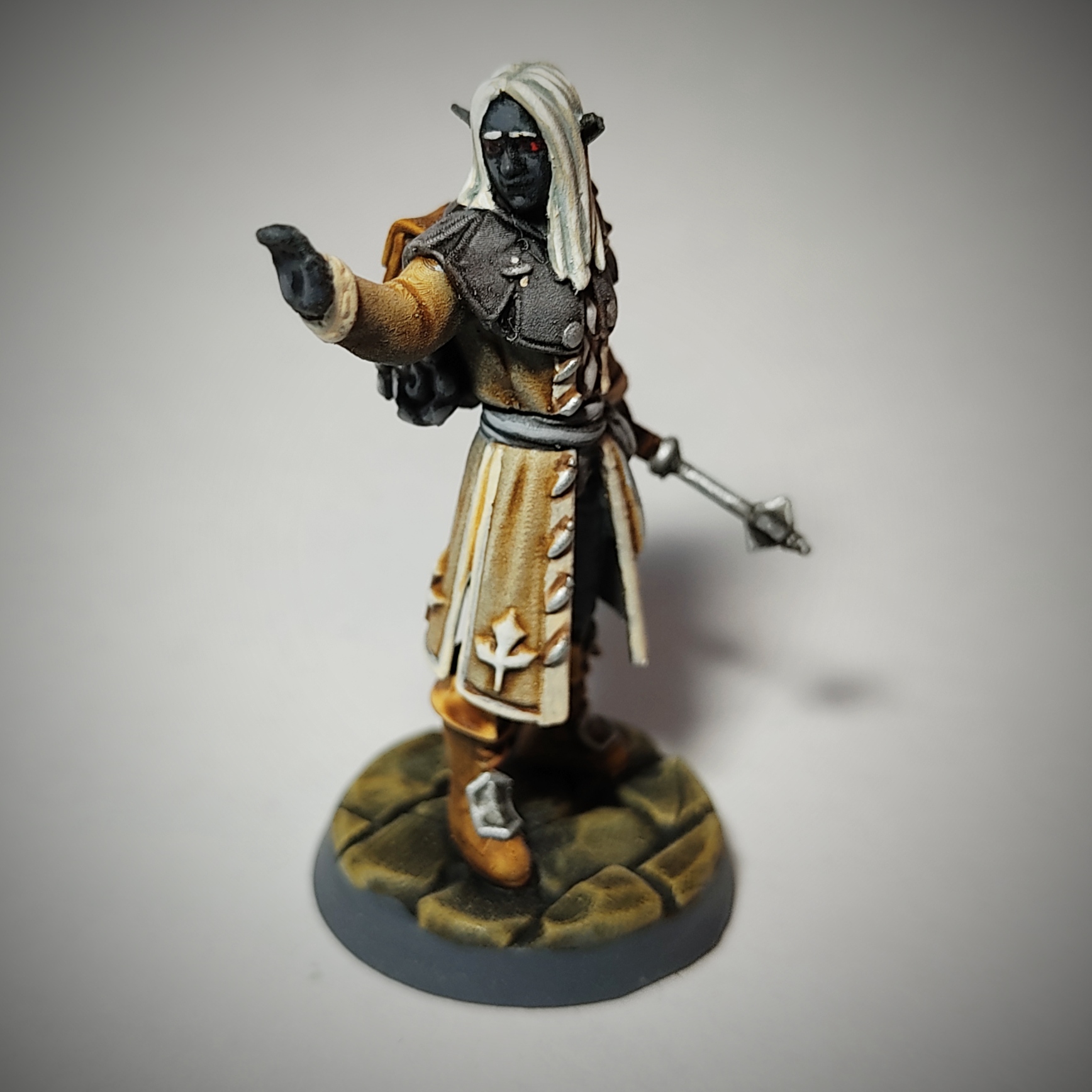 3D Printable Adventurer - Sorcerer by Tri Fin Studio