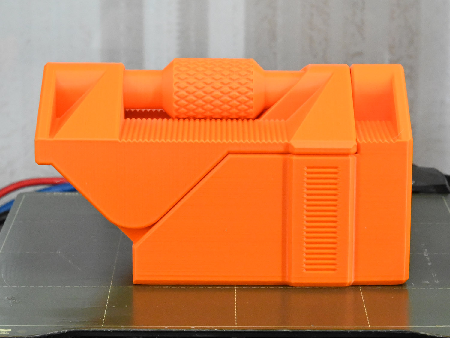 3D Printable Jupiter Box - print-in-place screw bolt closure! by ...