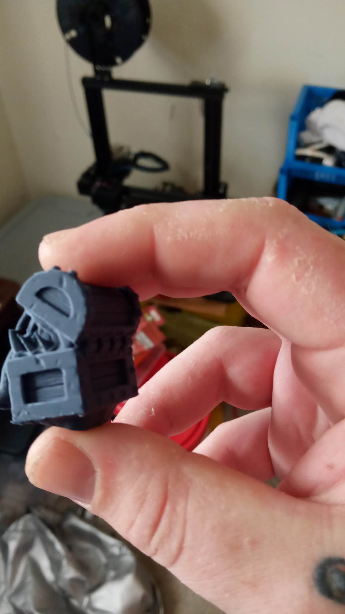 3D Printable mimic chest - supportless model by Stanislav Kuznetsov