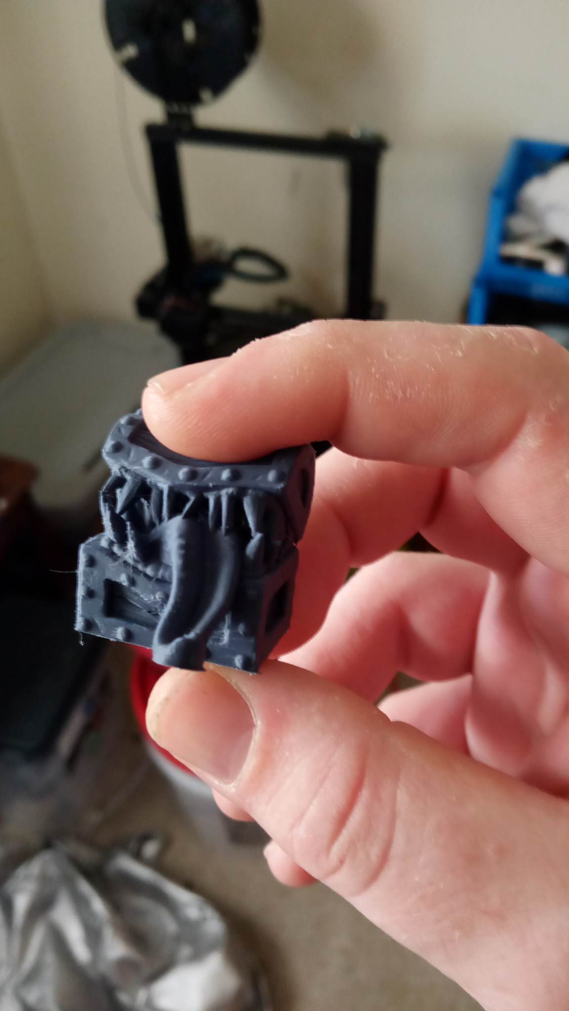 3D Printable mimic chest - supportless model by Stanislav Kuznetsov
