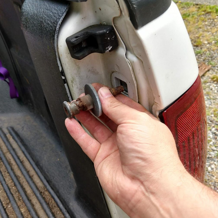 3D Printable Full set of Replacement Ford Tailgate Bushings by Nate