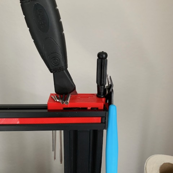 3D Printable Tool Holder by Sabrina Russell
