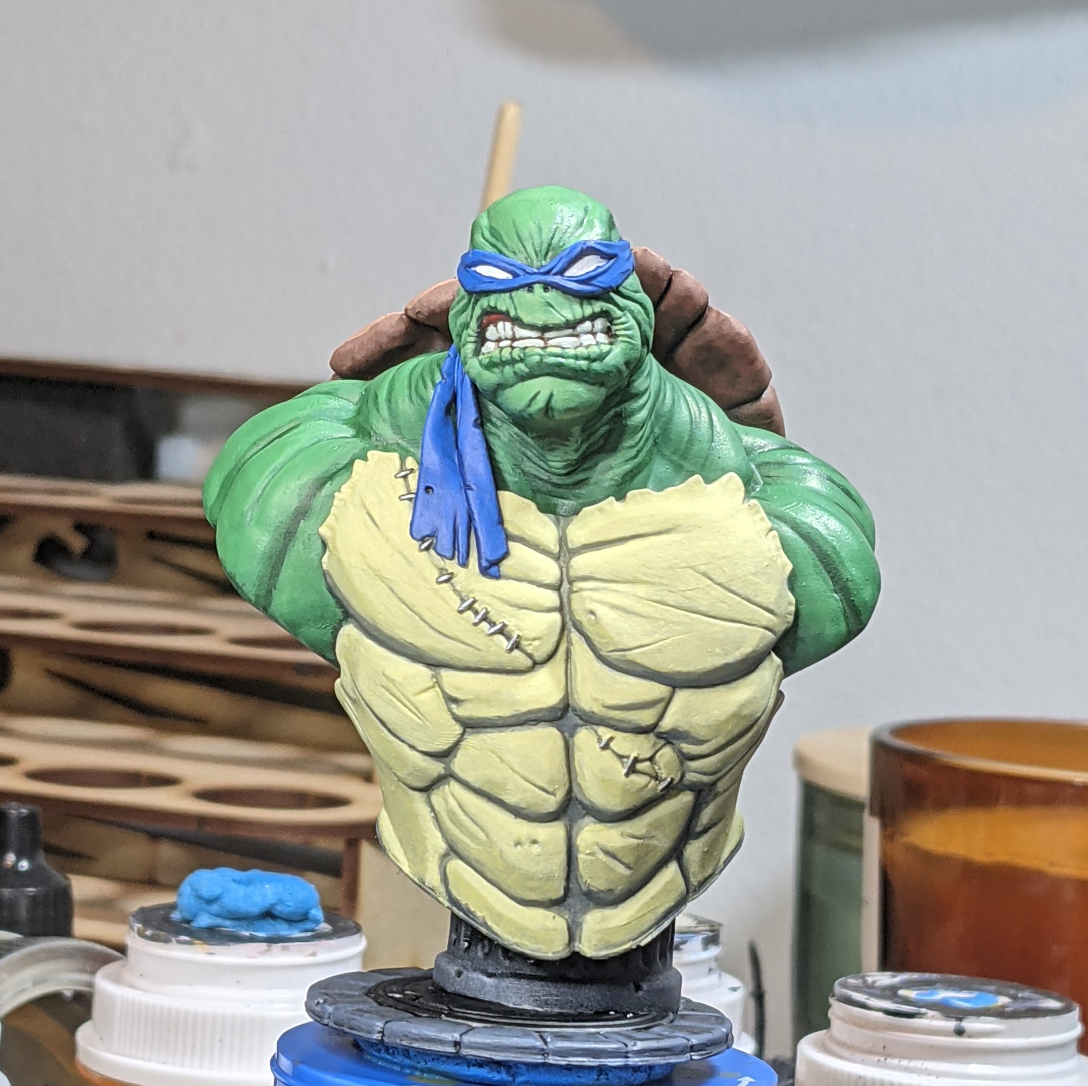 3D Printable TMNT bust (fan art) by Eastman
