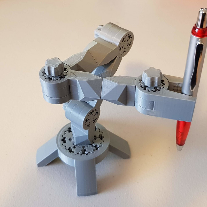 3D Printable Modular Toy Robot Arm by Troy Mackay