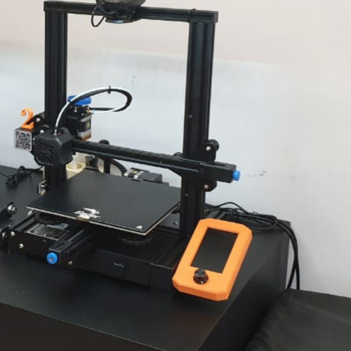 3D Printable Screen Cover Ender 3V2 by Leonard