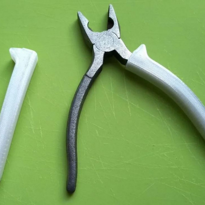 3D Printable Replacement plier grips (TPU recommended) by Peter Moore