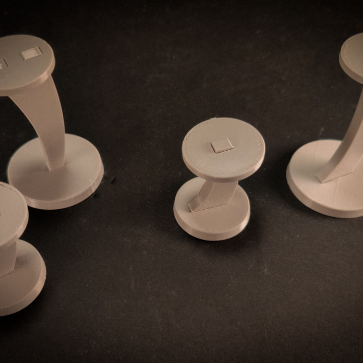 3D Printable Flying Stands for Tabletop (25mm Base) by Fr3D @ The3DPrinting