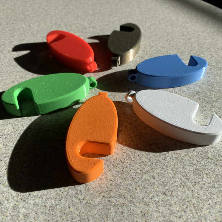 3D Printable keychain - Phone holder by Mauro Burlon