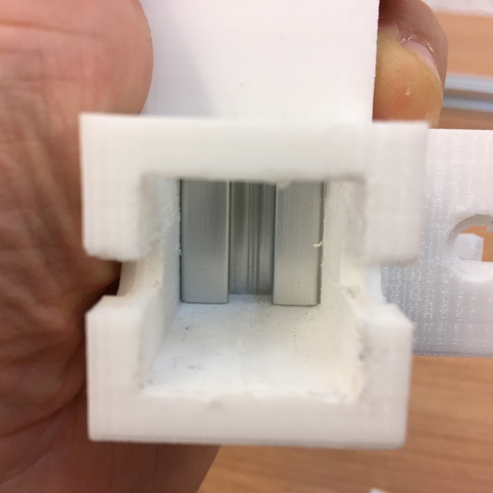 3D Printable A 3-way corner bracket for 2020 aluminum extrusion by ...