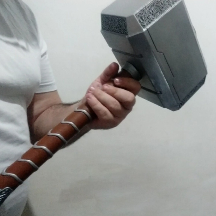 3D Printable Mjolnir accurate to Thor Ragnarok and Endgame by Leandro ...
